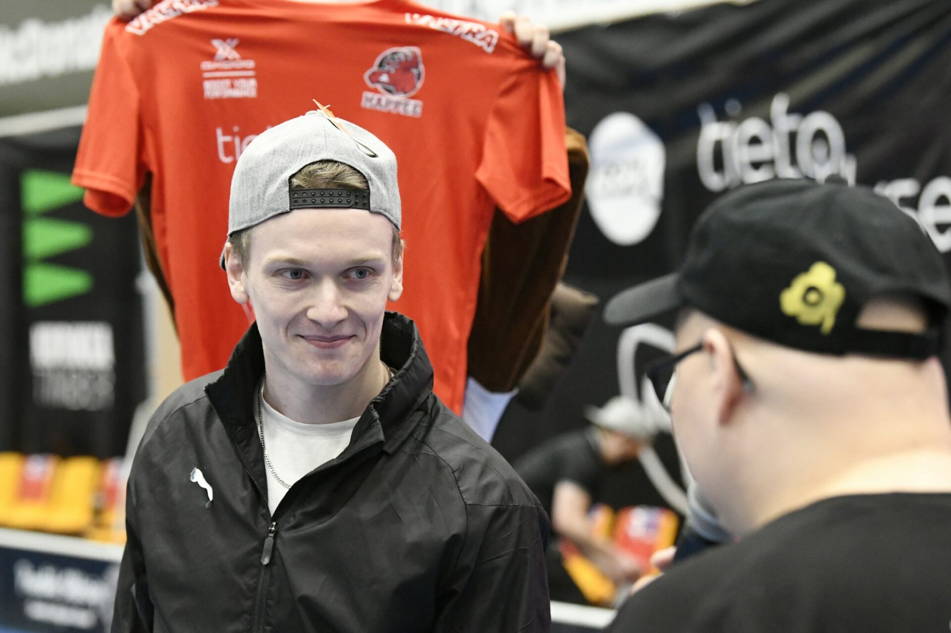 Kesän siirtovonkaleet: Entinen Teräsmies Markus Sipronen haluaa olla ... Kesän siirtovonkaleet: Entinen Teräsmies Markus Sipronen haluaa olla ...