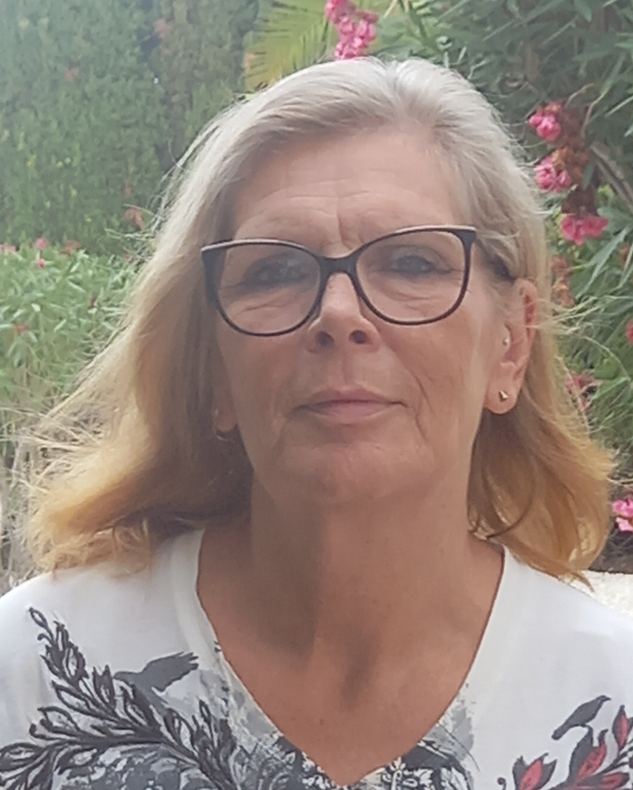 Sue Morris_New Horizons | Engish tutor, staff trainer and business psychologist