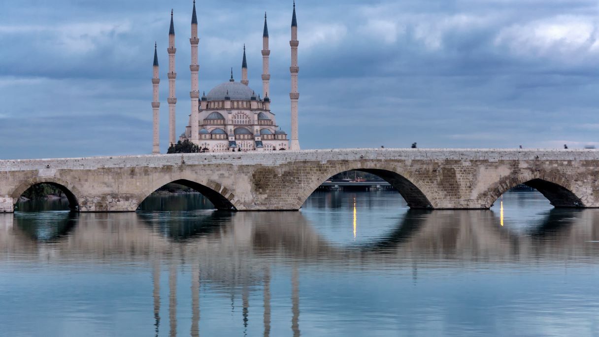 Adana Otelleri ve Adana Tatil Paketi