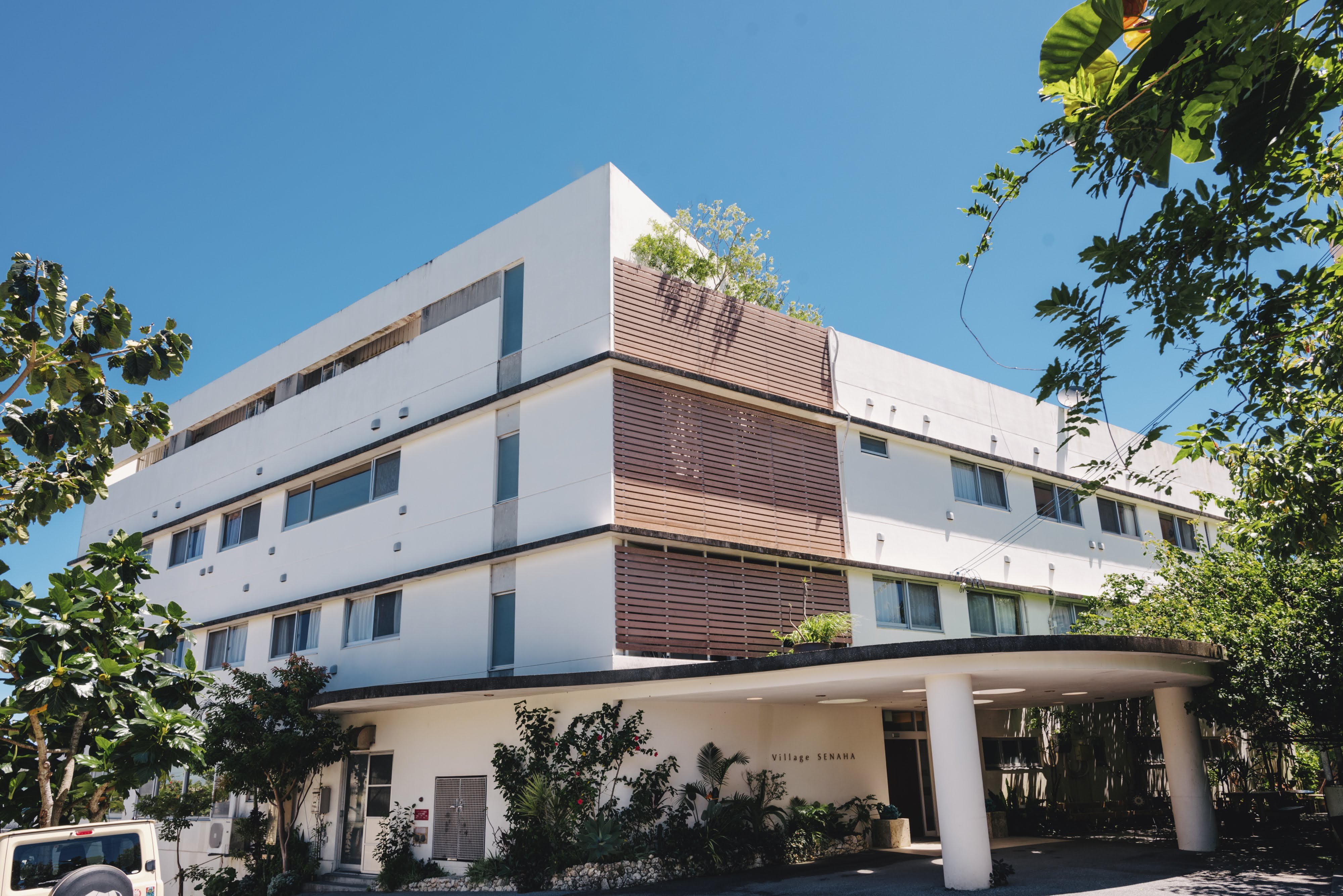 Retirement community and senior residence with best ocean view of west ...