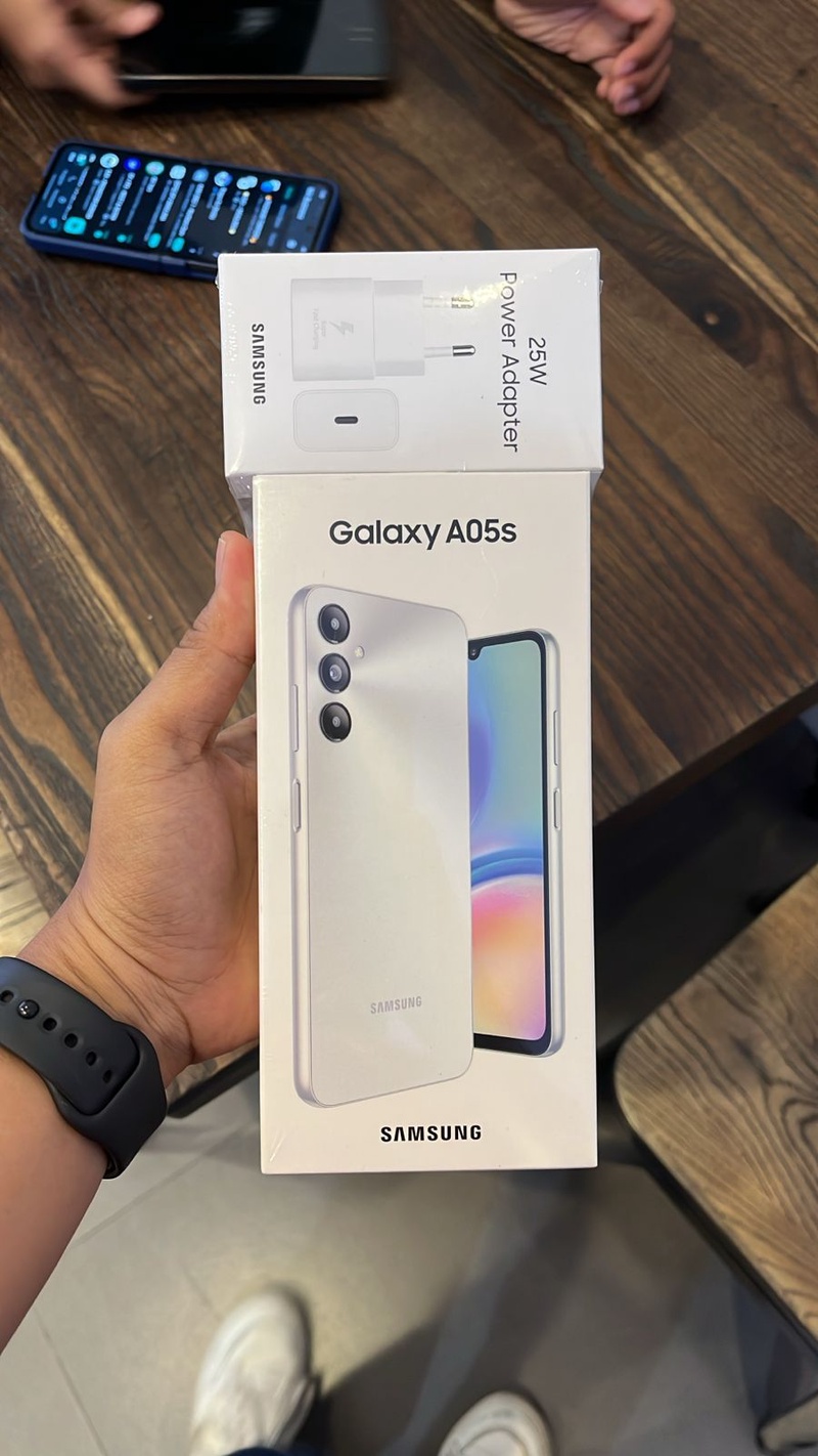 Samsung A05s 6/128GB Silver - Harga & Spesifikasi Terbaru 2025 | Eraspace