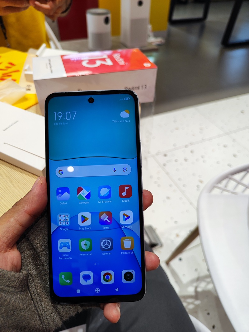 Jual Xiaomi Redmi 13 GRATIS ONGKIR | erafone.com