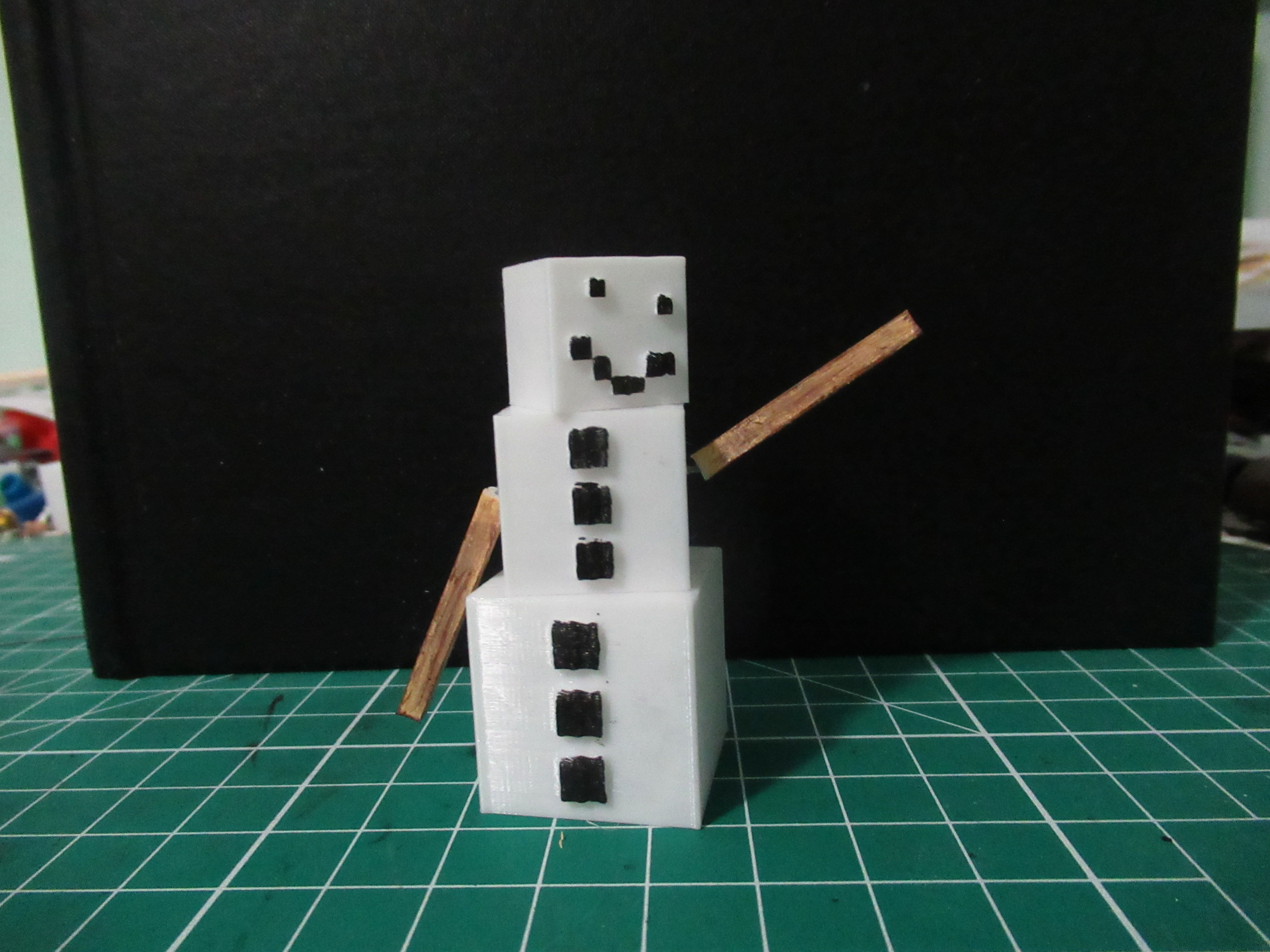 Minecraft Papercraft Snowman