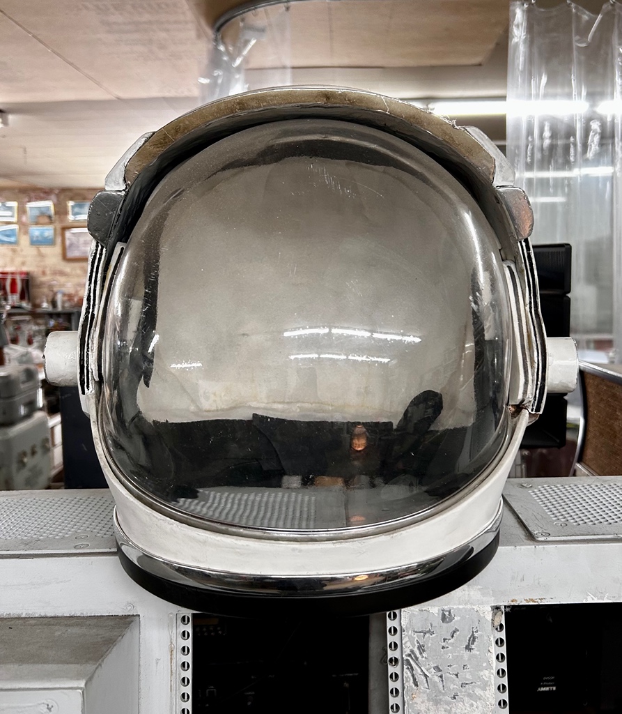 Astronaut Helmet | For Rent in North Hollywood | Norton Space Props