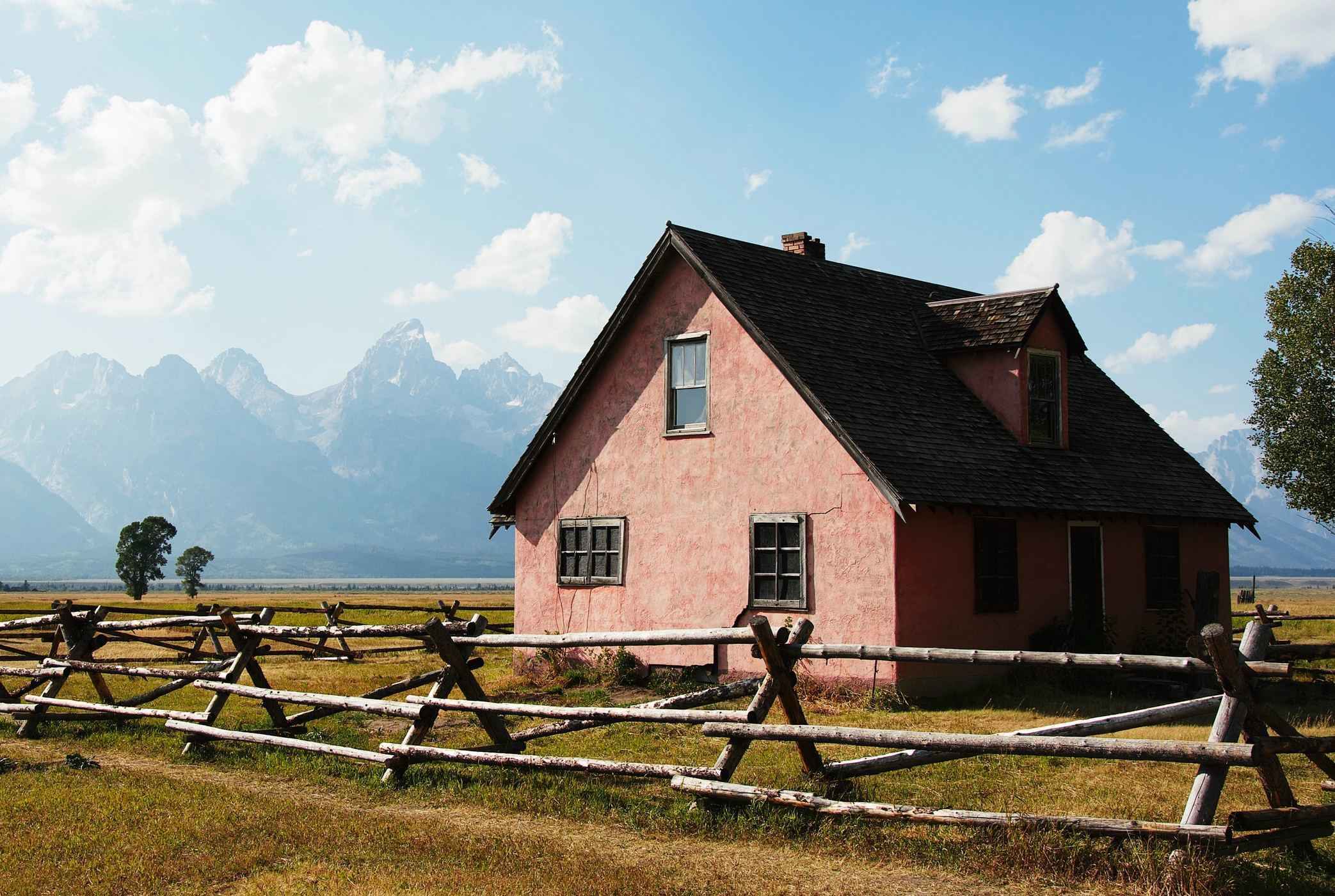 14 Smallest Cities in the US by Population (2024) | PropertyClub
