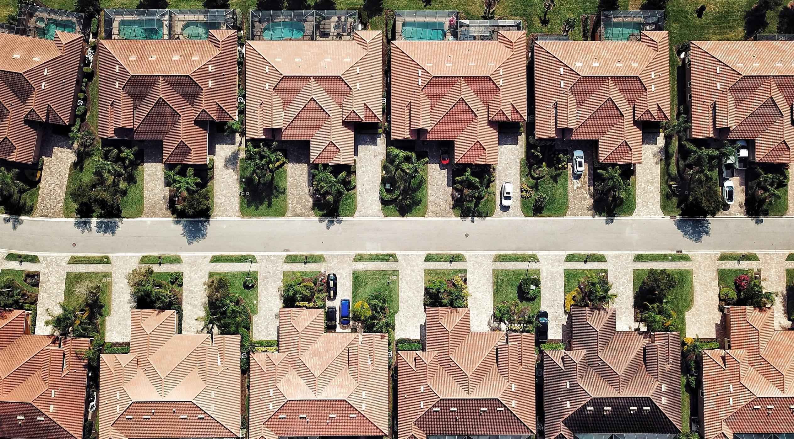 How to Buy Foreclosed Homes in Florida (2024) | PropertyClub