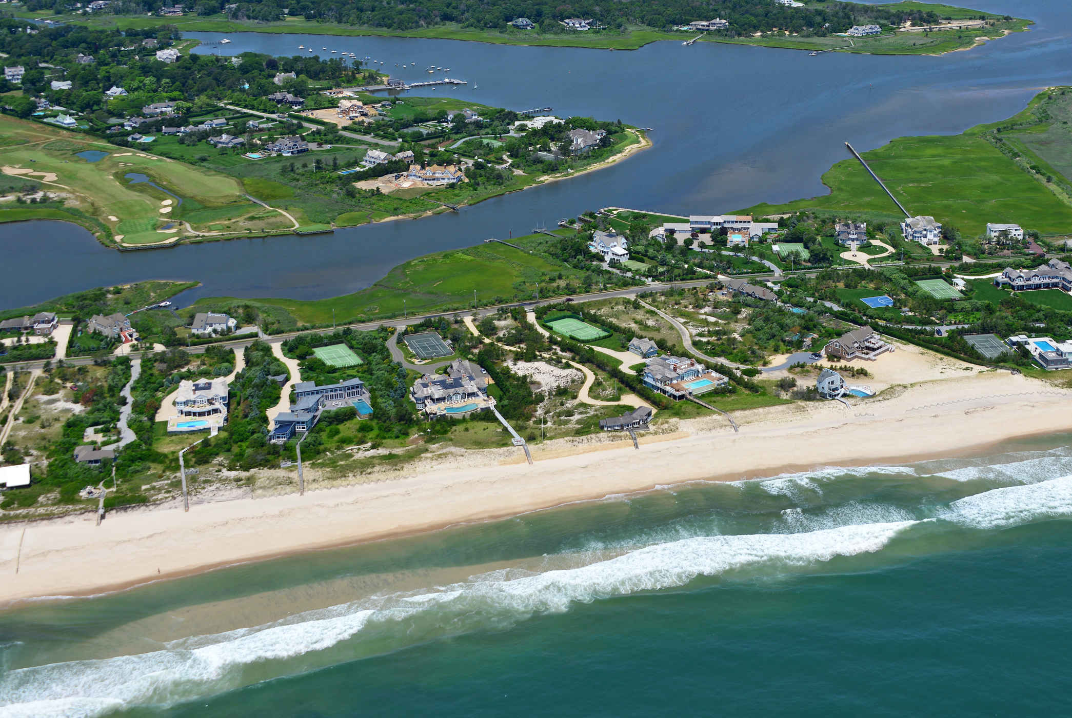 What Celebrities Live In The Hamptons 60 Photos - Moonagedaydream.film