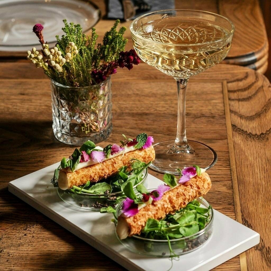 Coco Safar St-John's Piazza - Cape Town | Diningcity.co.za