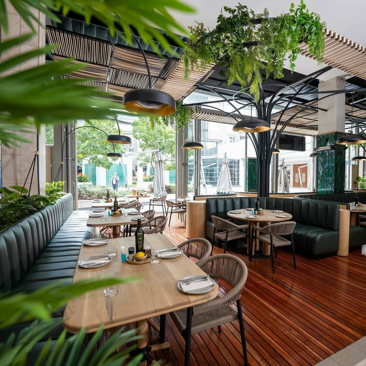 George's Grill House (Bedford Square) - Johannesburg | Diningcity.co.za