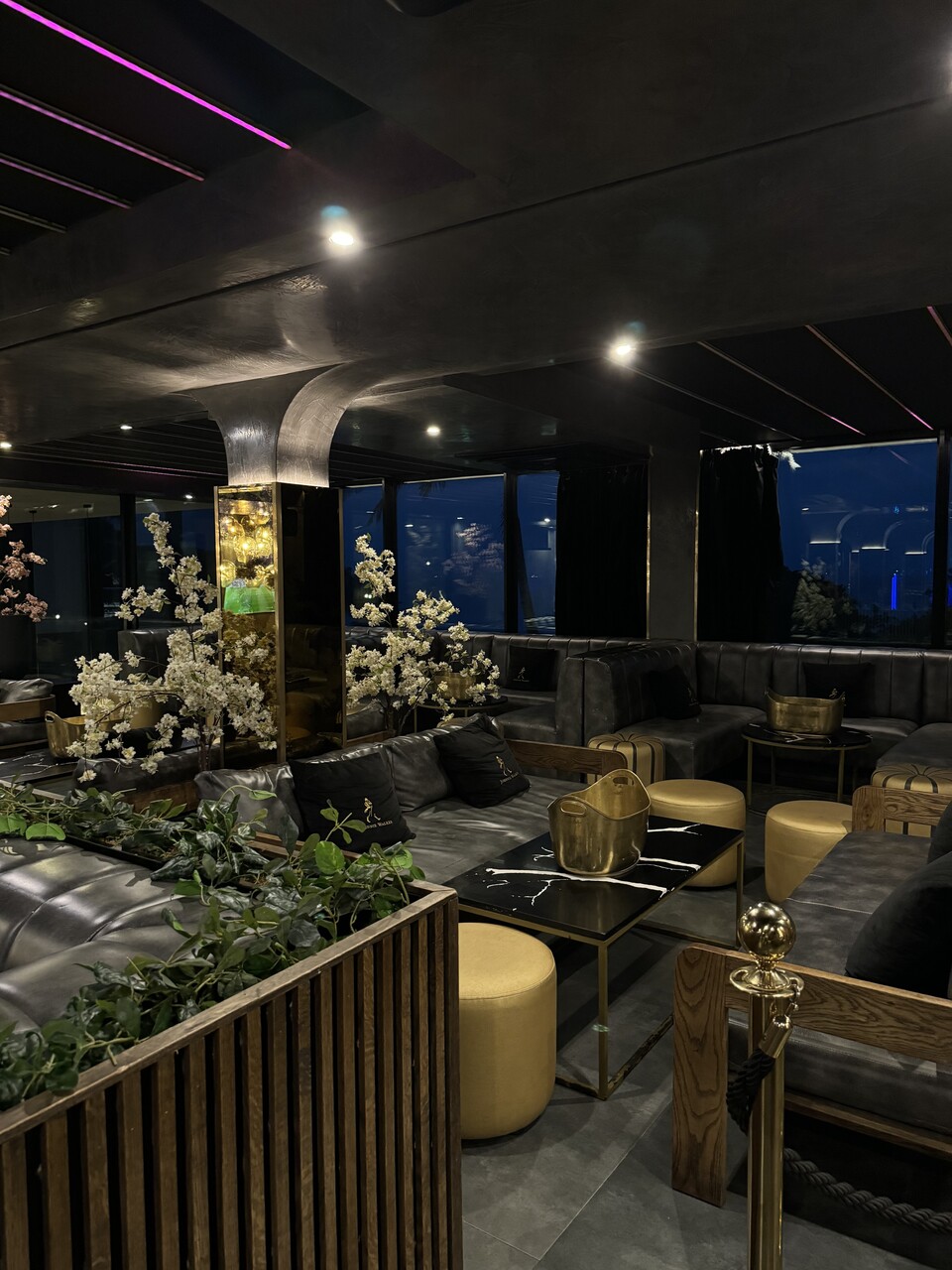 Rockets Beach Club - Durban | Diningcity.co.za
