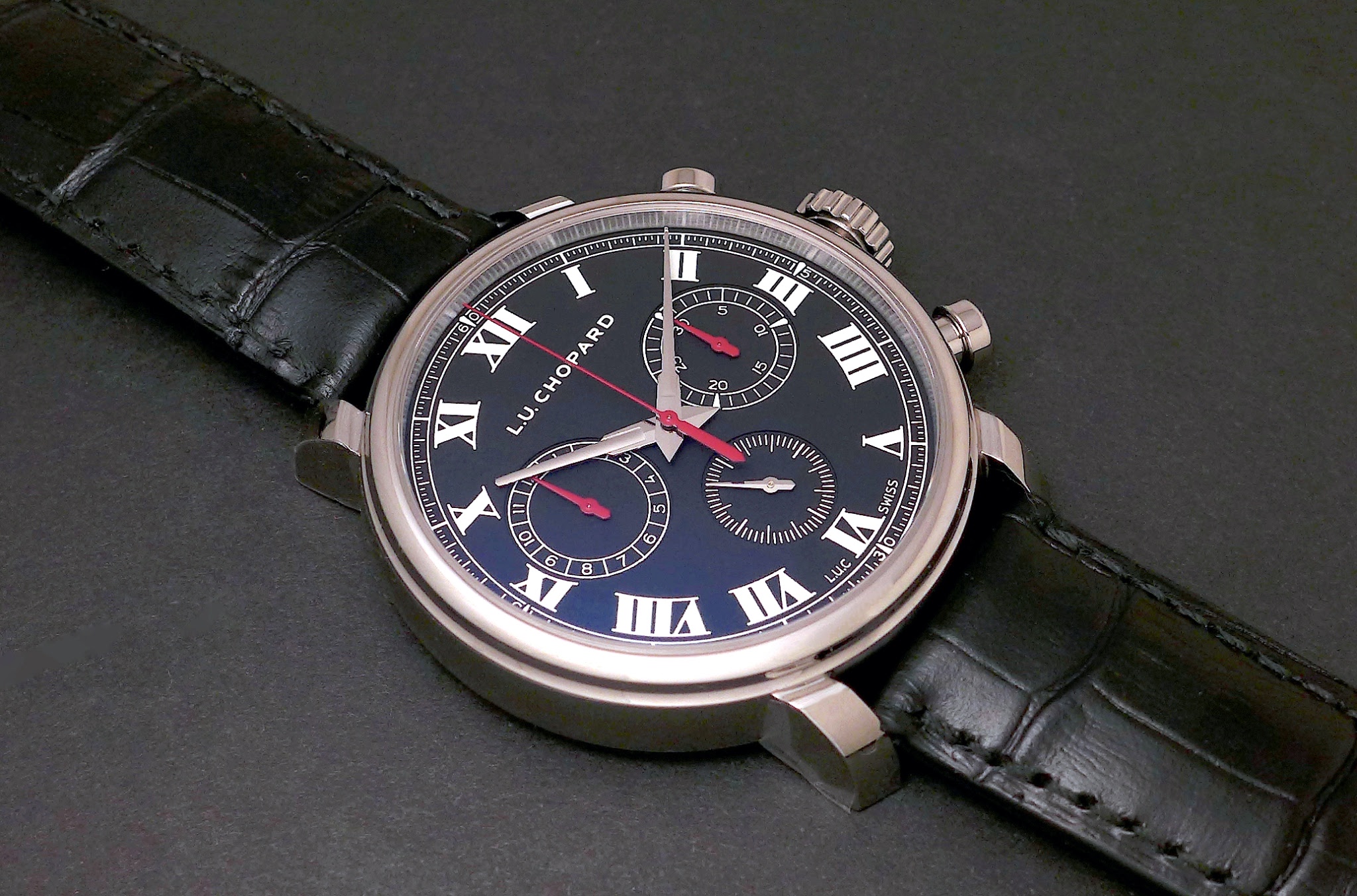 Chopard - Chopard L.U.C Chronograph 1963 PuristS Edition