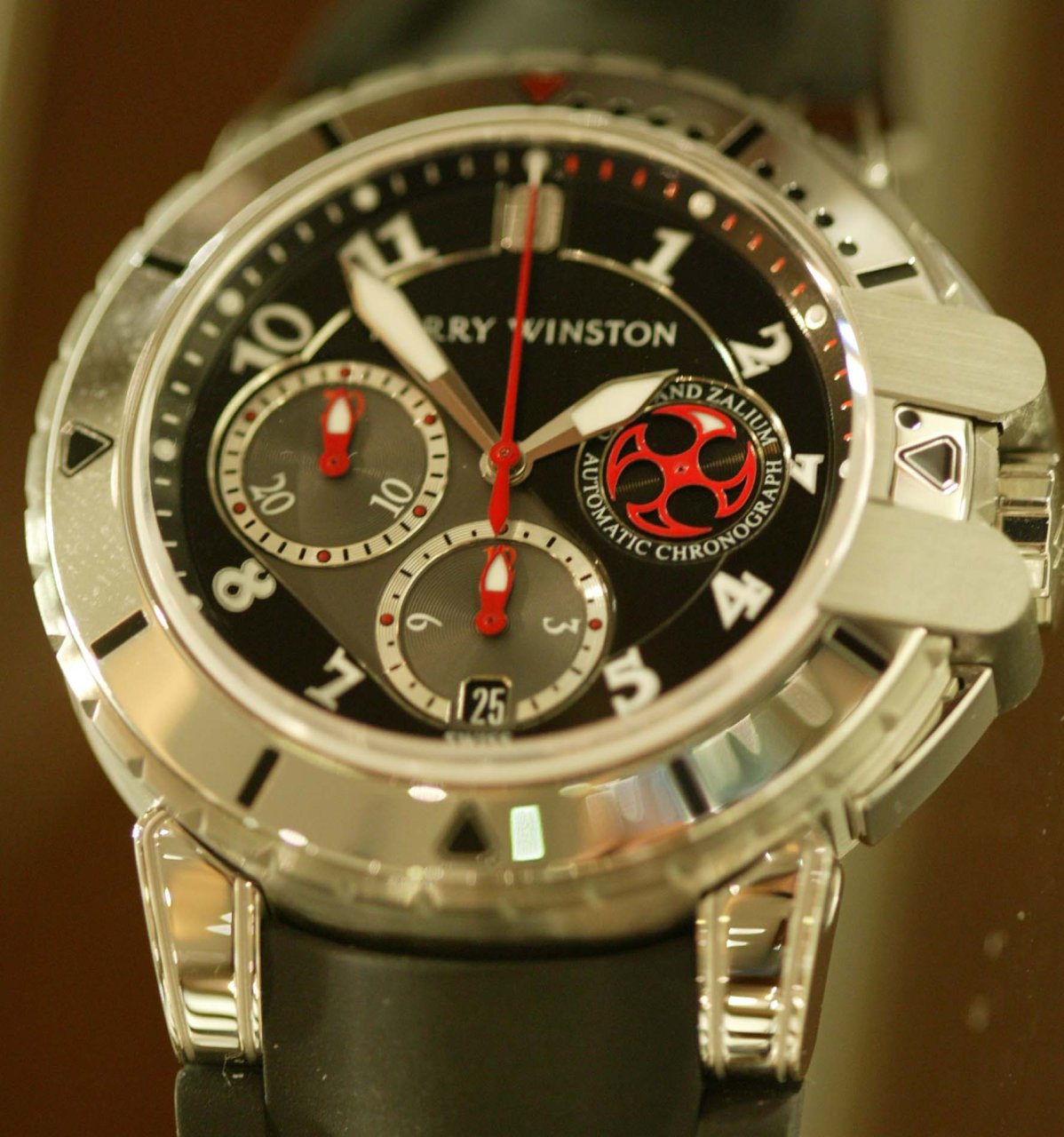 Harry Winston - Harry Winston Z class up close...in pictures