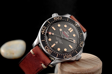 Omega - Leather strap for the Omega Seamaster NTTD.