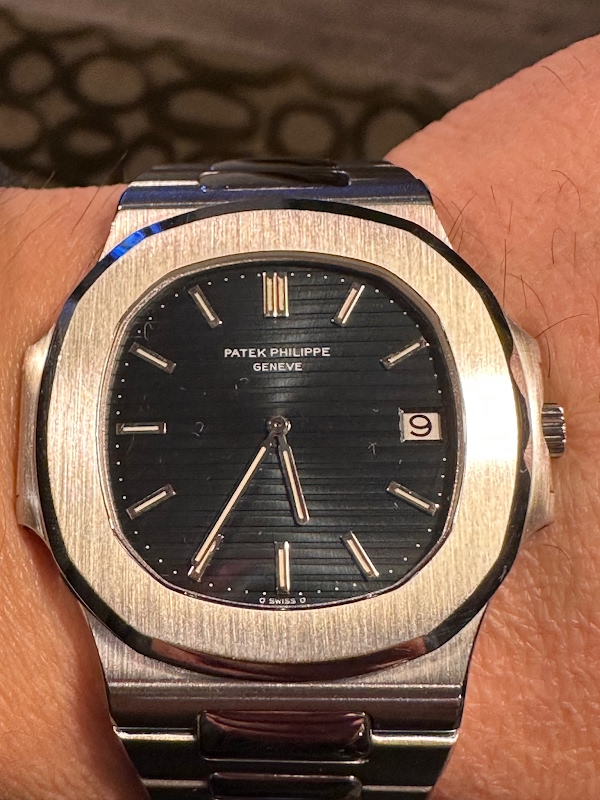 Patek Philippe - “Paris is for lovers” of….Patek Philippe. ;-p Many ...