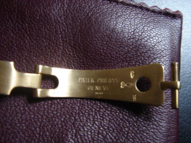 Patek Philippe - Patek Philippe yellow gold deployment clasp