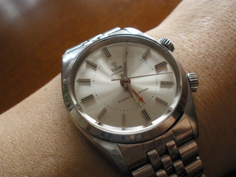Rolex - Focus on a Tudor Advisor 7926