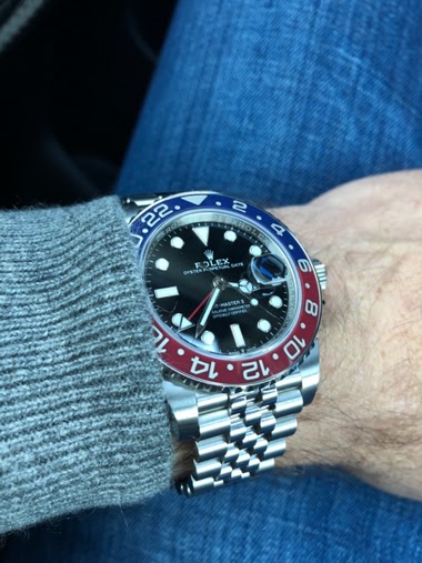 Rolex - Yep, clearly noticeable.