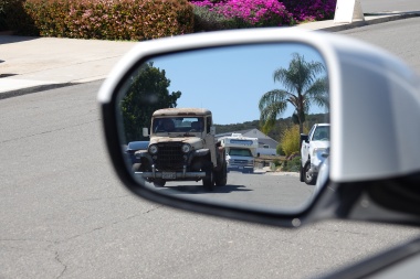 TimeOut - Walking with the Car