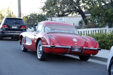 TimeOut - Walking with the Car