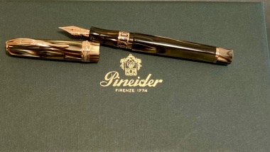 TimeOut - New acquisition. PINEIDER Antichi Materiali, Ruffles Gold ...