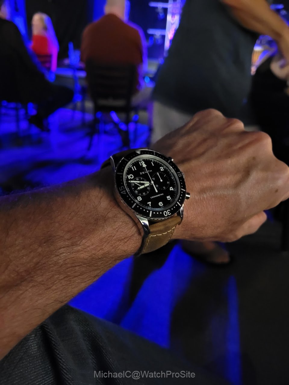 TimeOut - P15 takes in Kip Winger acoustic show