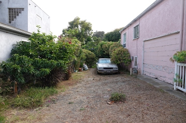 TimeOut - The Cars of Ocean Beach, 2024