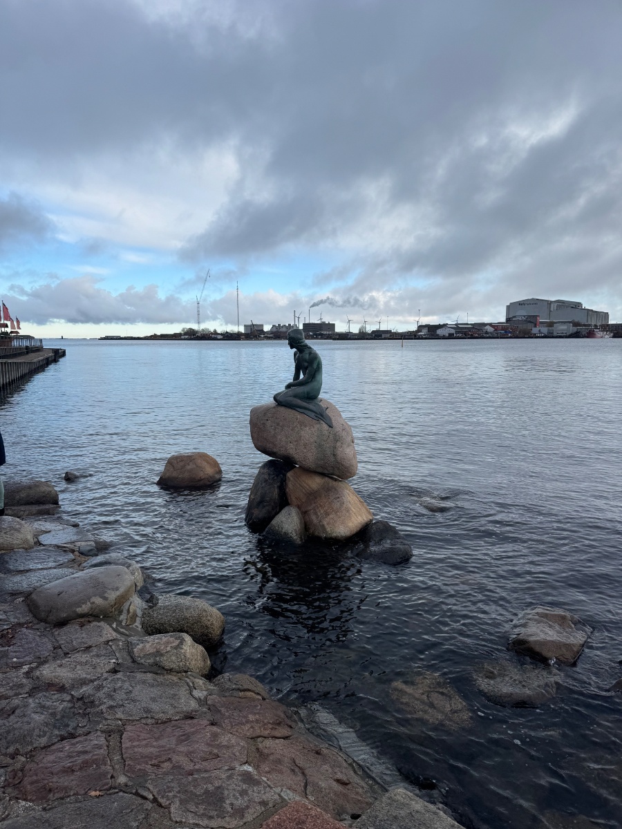 TimeOut - Time out…for the Little Mermaid of Copenhagen