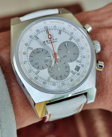 Zenith - White on white.