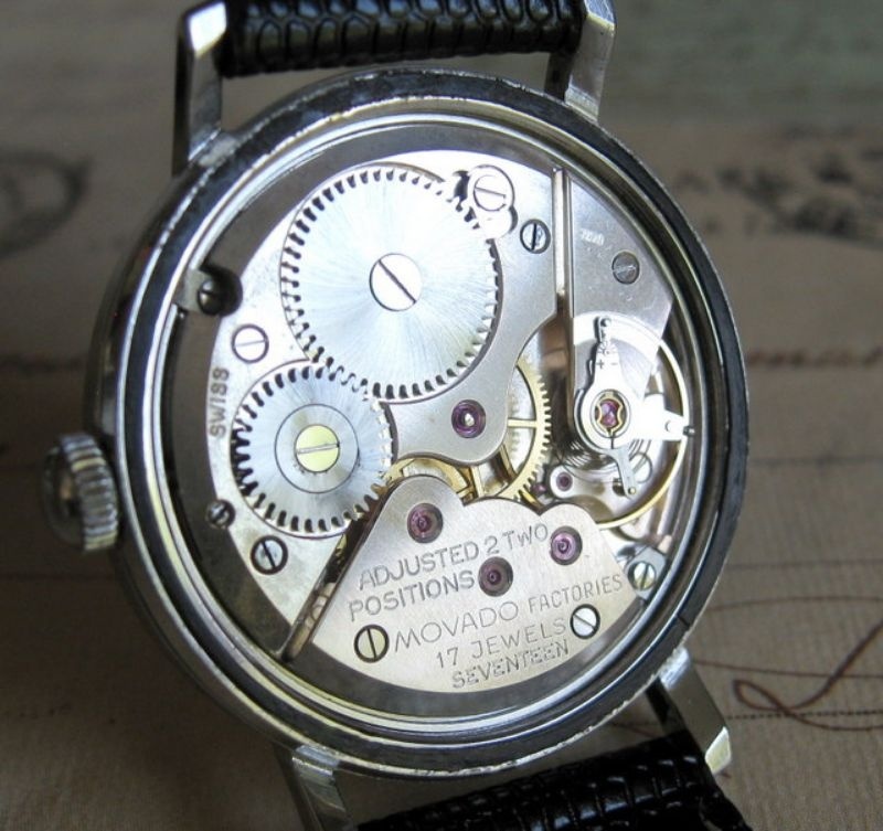Zenith - Movado cal 135 from 1964. is there a similarity to the Zenith 135?