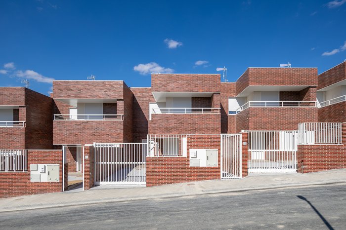 Chalet adosado o pareado: ¿cuál elegir? | Habitat Inmobiliaria