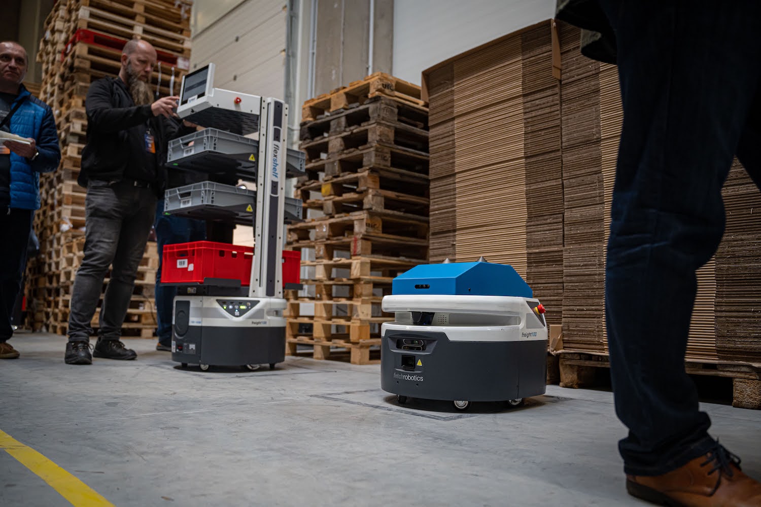 Ukázka autonomních robotů v distribučním centru Skladon | Skladon