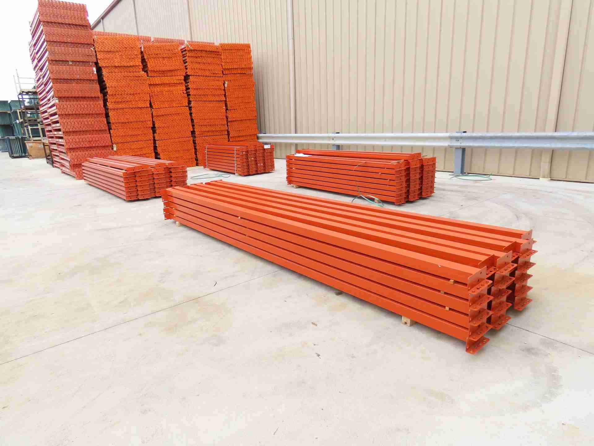 How Racks Help Optimize Manufacturing Workflows - RackingWorld