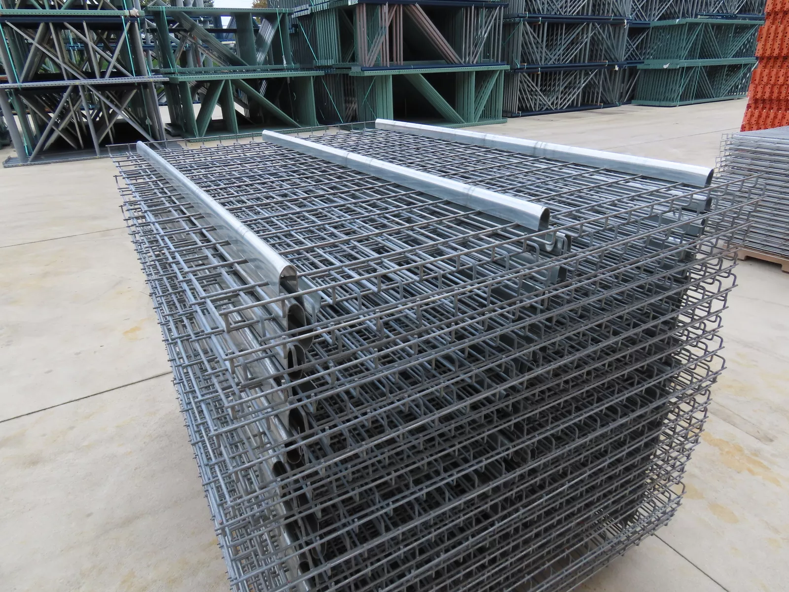 Are You Overlooking Damaged Warehouse Shelves? - RackingWorld