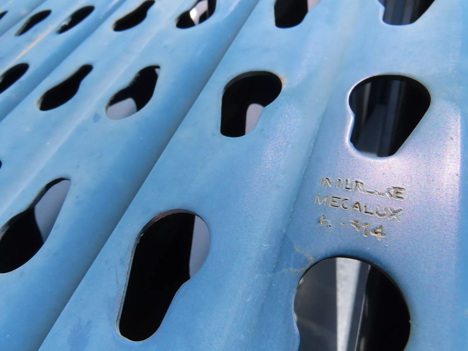 How Do You Calculate Load Capacity for Cantilever Racks? - RackingWorld