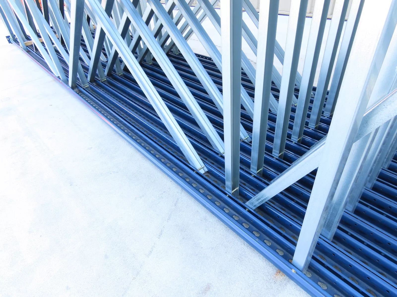 What Is The OSHA Warehouse Aisle Width? - RackingWorld