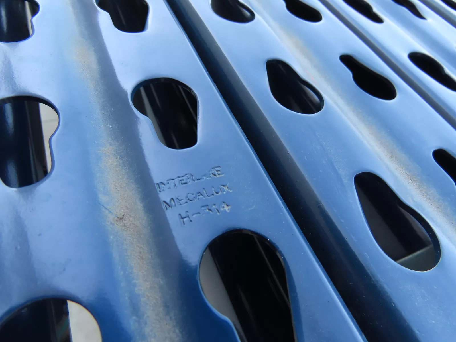 How to Keep Your Rack Labels Intact and Readable - RackingWorld