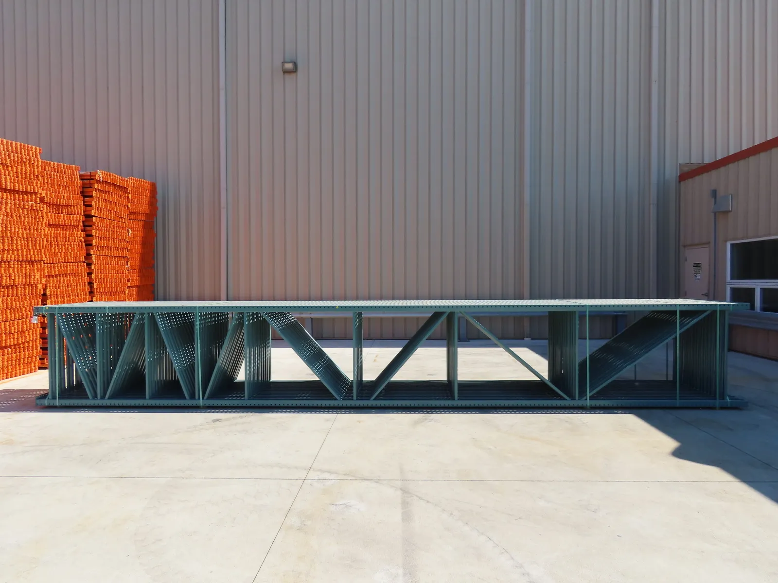 How Much Weight Can a Pallet Rack Hold? - RackingWorld