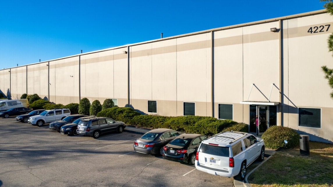 The Armstrong Company | Warehousing & Logistics - Online Logistics Hub ...