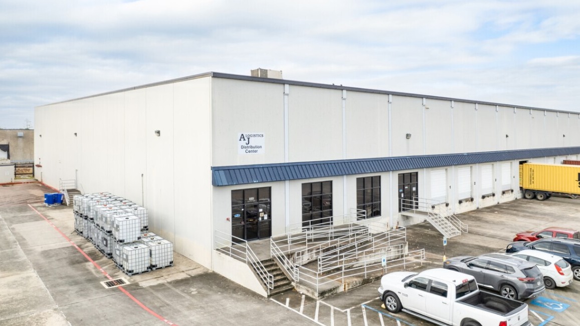 AJ Logistics | 3PL & Fulfillment Warehouse in Houston, TX - Racklify