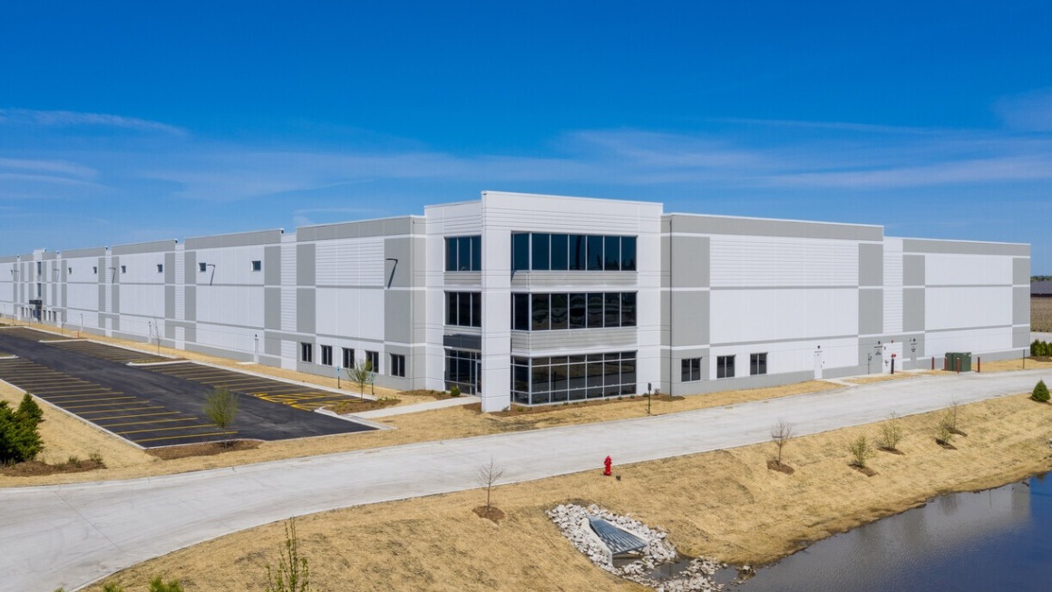 Arrowpac International | Warehousing & Logistics - Racklify