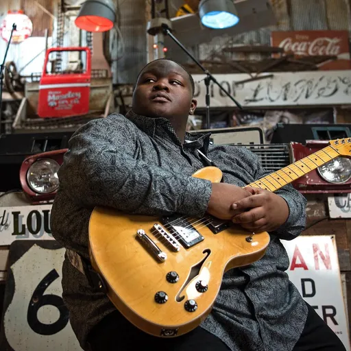 Empty Promises - Christone Kingfish Ingram - Recifra