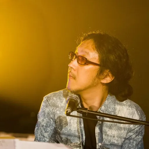 Logos Naki World - Yasushi Ishii - Recifra