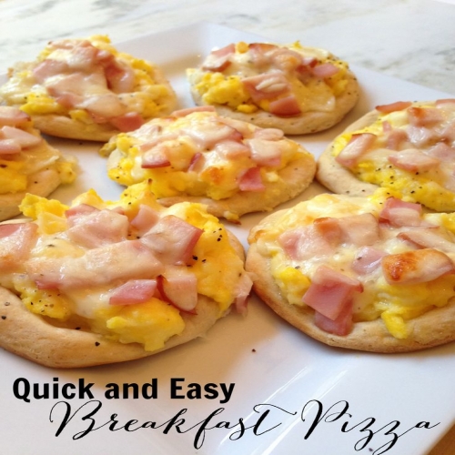 Quick and Easy Breakfast Egg Pizzas