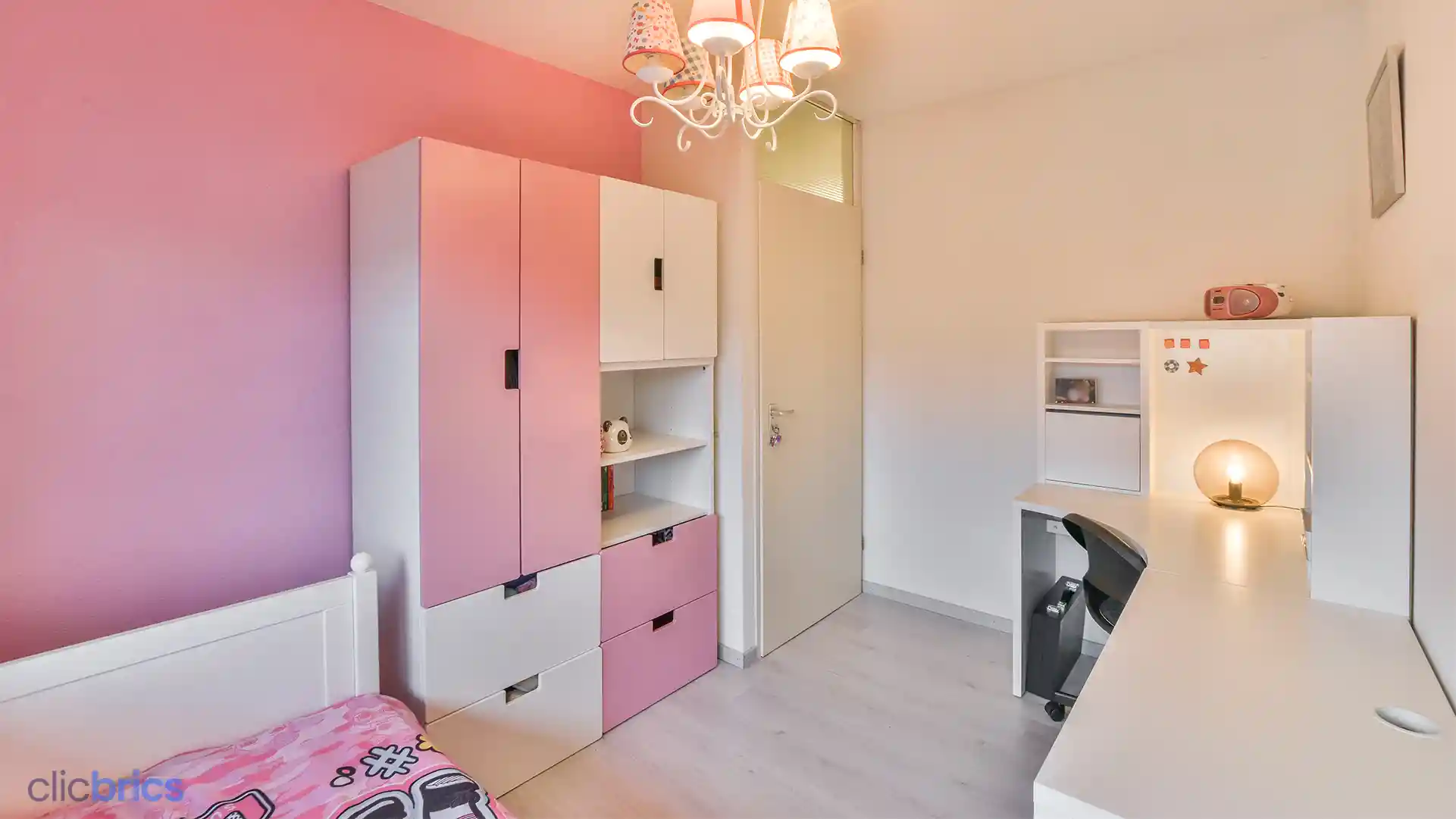 10 Kids Wardrobe Design Ideas That Offers Storage Solution With Style