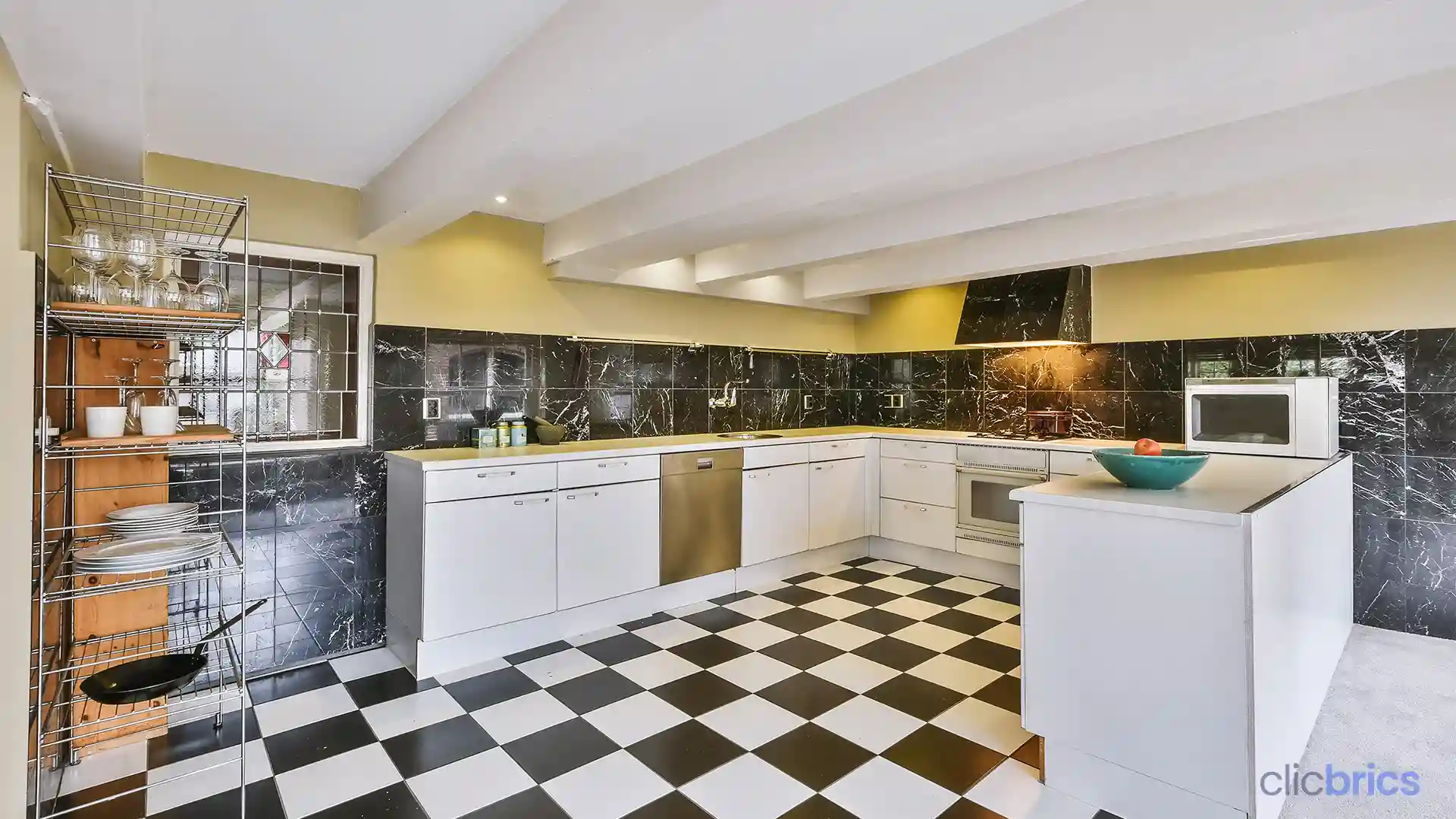 7 Kitchen Floor Tiles Design Ideas for a Stunning Makeover