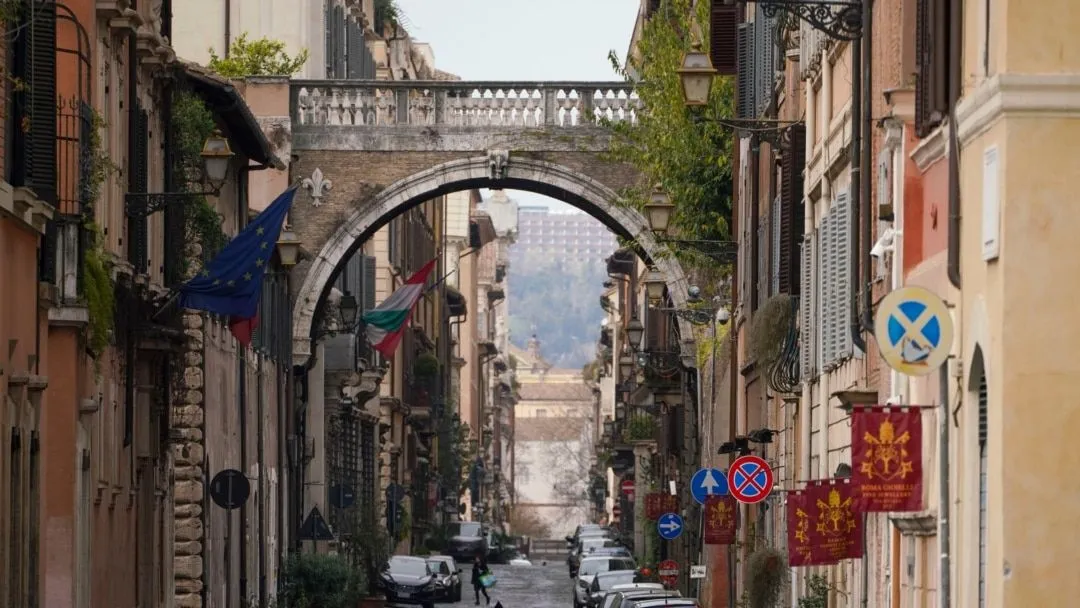 How to Start a Small Business in Italy - Relocate.World