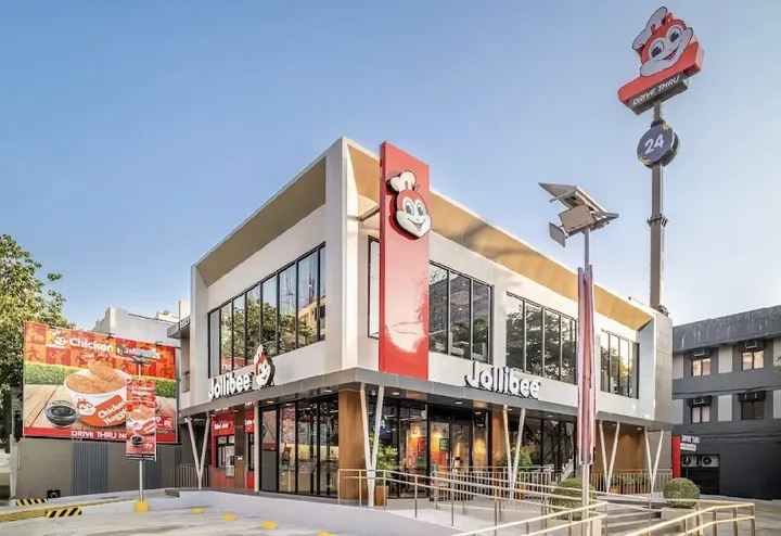 Jollibee España Don Quijote — Manila, Philippines · Remy Eats