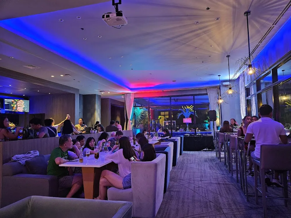 Straight Up Rooftop Bar at Seda Central Bloc Cebu at Cebu, Carmen