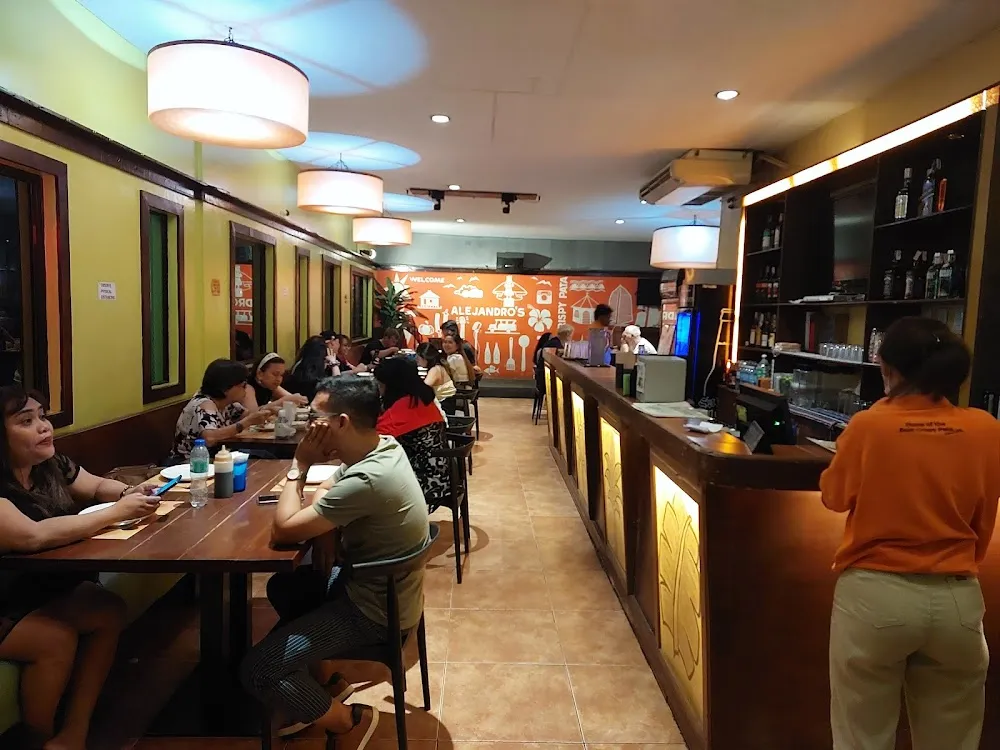 Alejandro's Crispy Pata at Cebu, Carmen