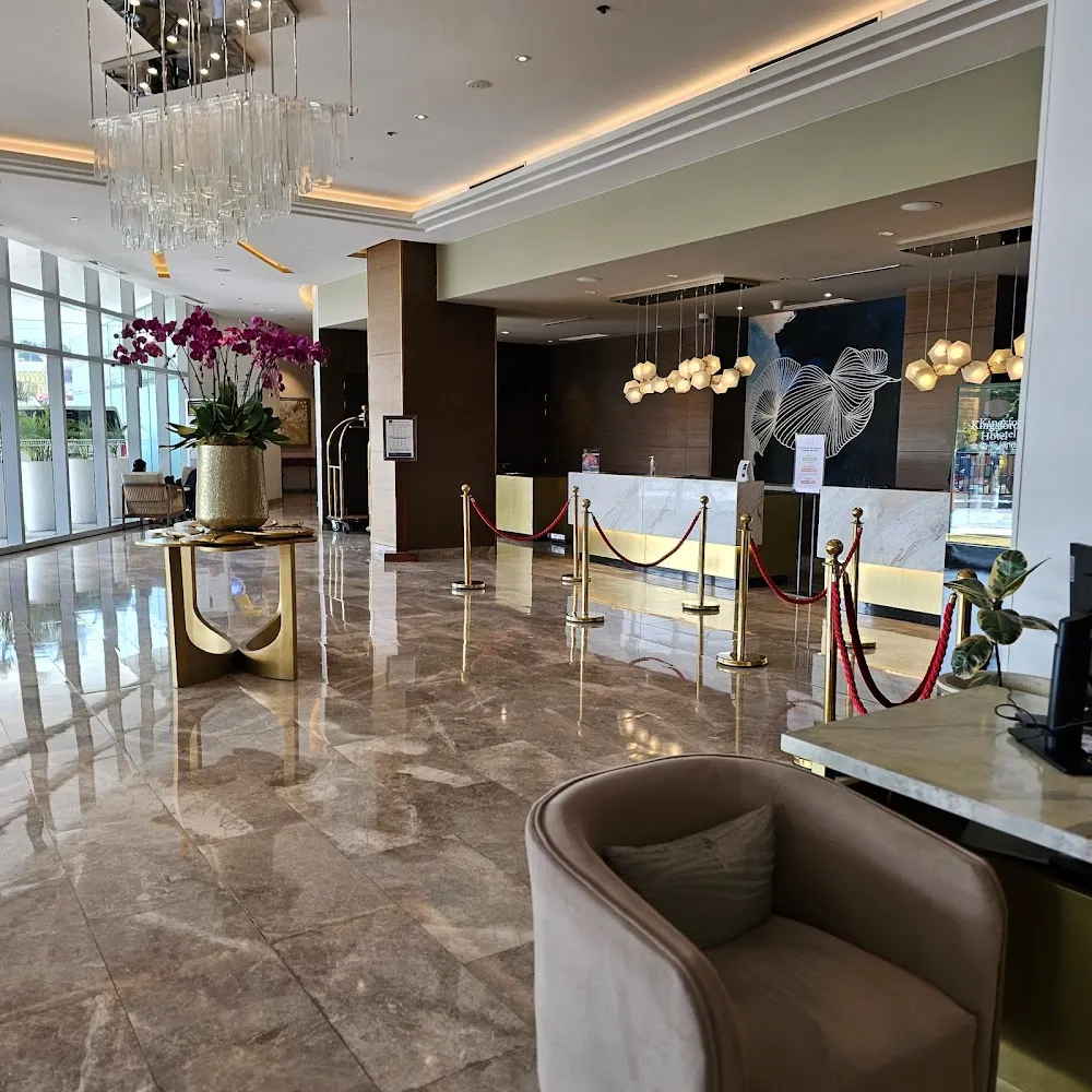 Kingsford Café, By Kingsford Hotel Manila — Paranaque, Philippines ...